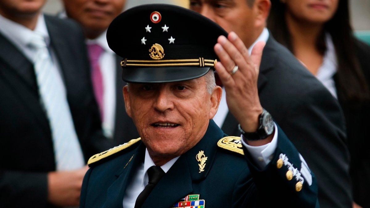Fiscalía de México exonera a exsecretario de Defensa – Telemundo ...