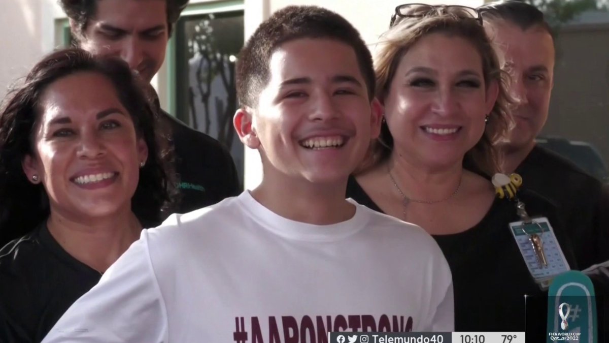 Tras 50 días sale del hospital Aaron Bazán, el estudiante que sufrió ...