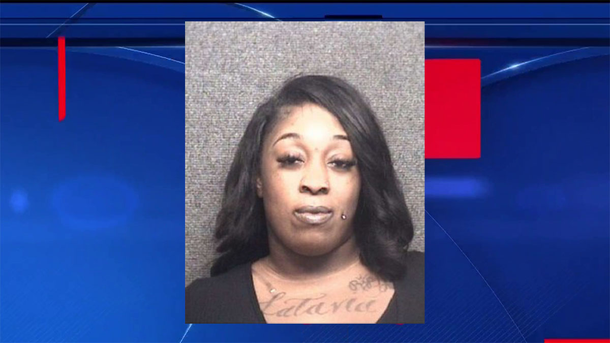 Latavia “Tay” Washington McGee fue arrestada por supuestamente sacar un ...