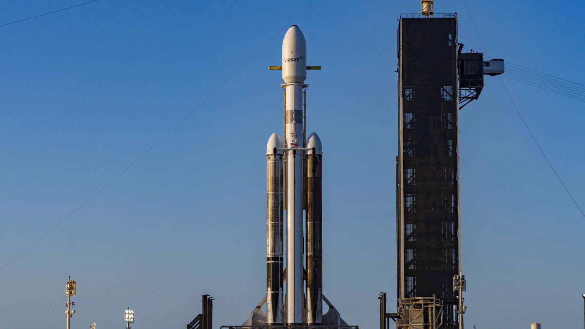 Florida: SpaceX lanza el cohete Falcon 9 Heavy – Telemundo McAllen (40)
