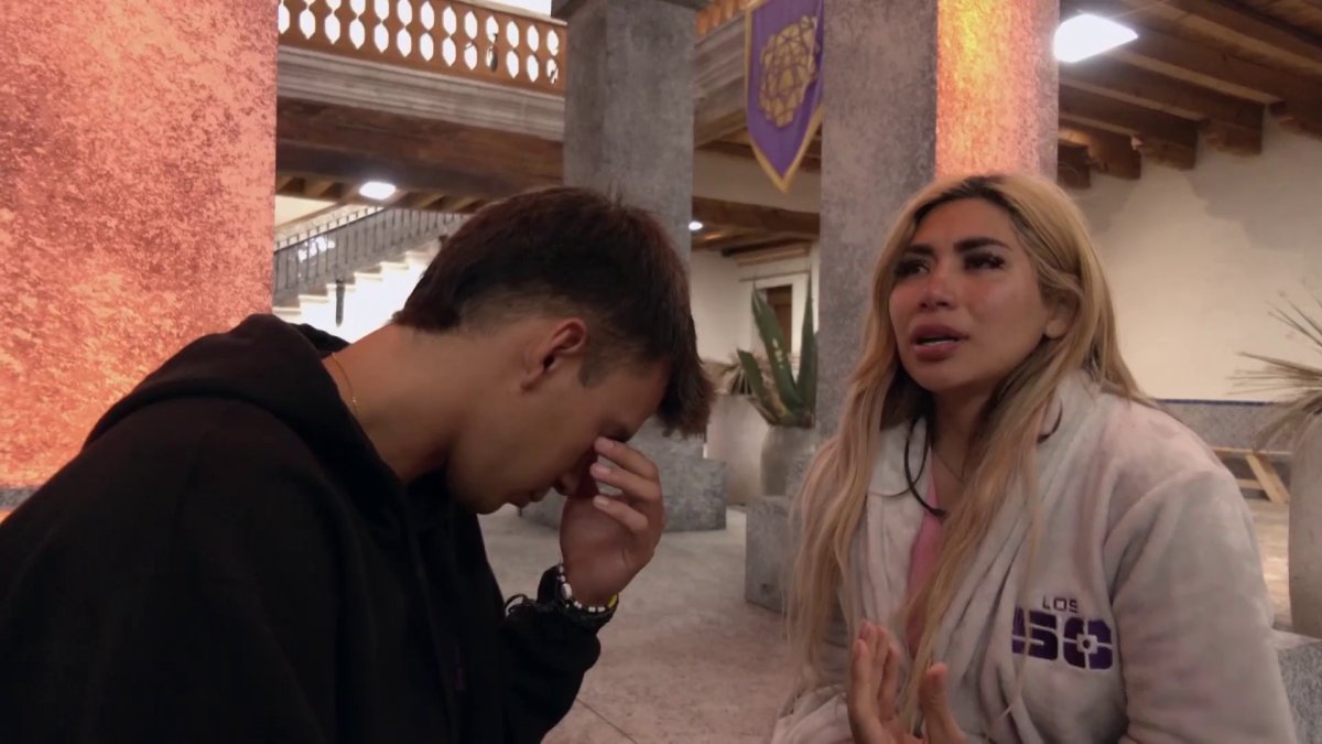Los 50: Brandon le pide perdón a Bebeshita – Telemundo McAllen (40)