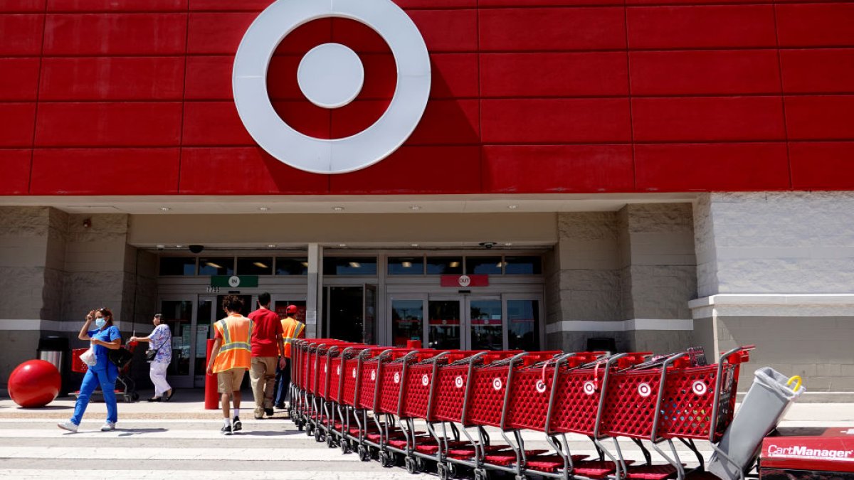Target reduce los precios de 2,000 artículos – Telemundo McAllen (40)