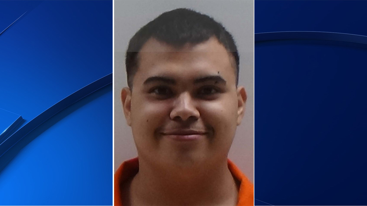 Joven se molesta con quien ayudó a su novia y confiesa haberle robado ...