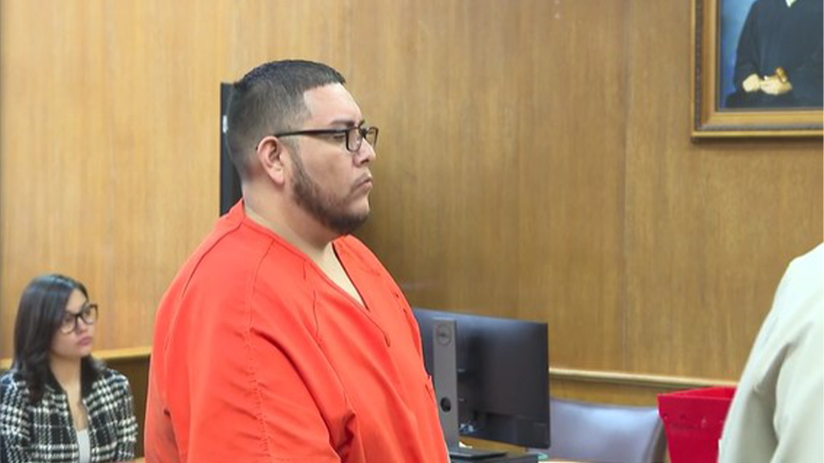 Condenan a 40 años a joven hallado culpable de matar a médico durante ...