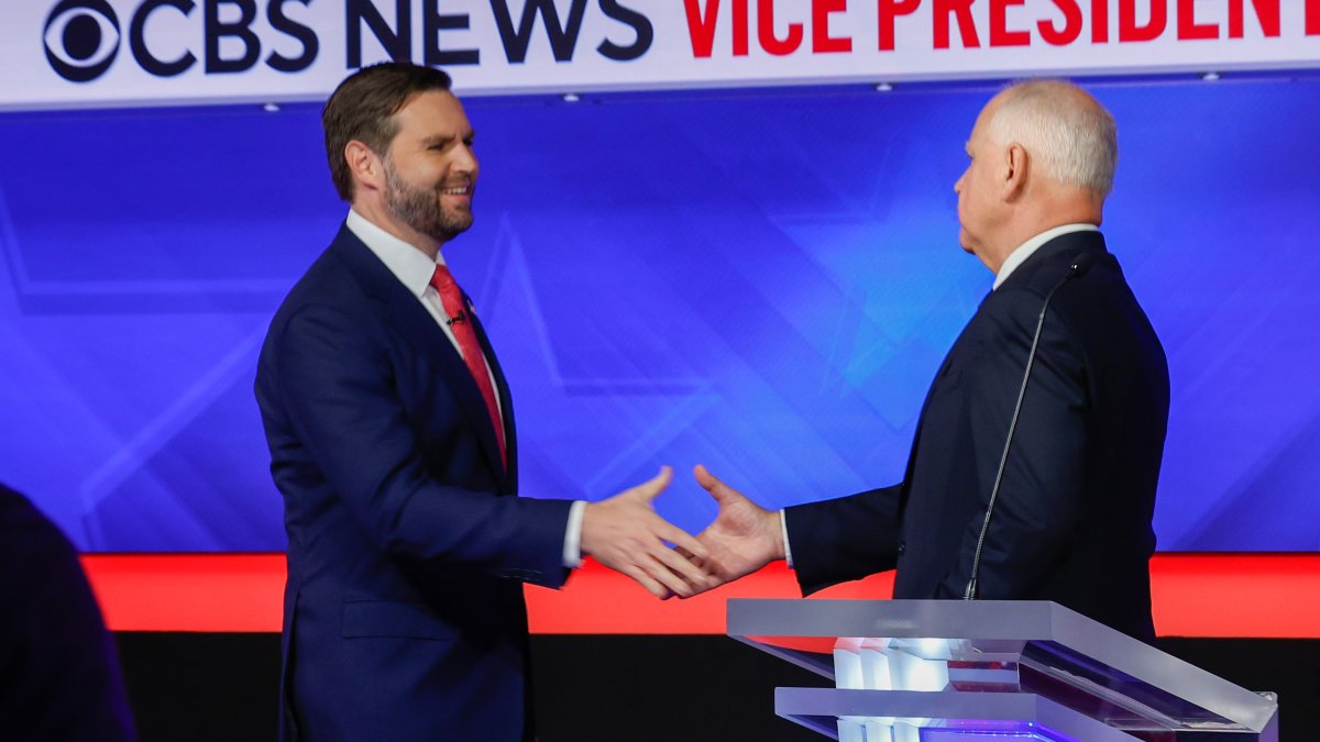 Debate vicepresidencial entre Tim Walz y JD Vance – Telemundo McAllen (40)