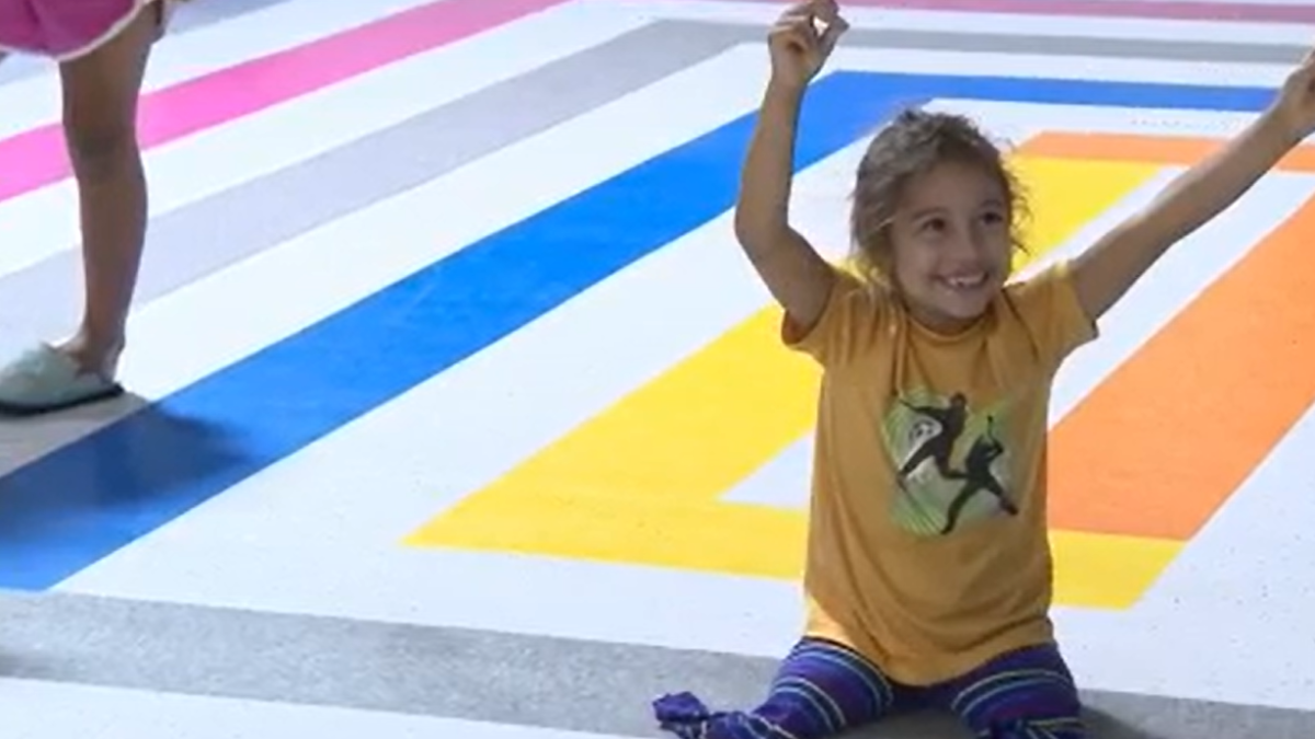 Pequeñita migrante pierde sus piernas en “La Bestia” – Telemundo ...