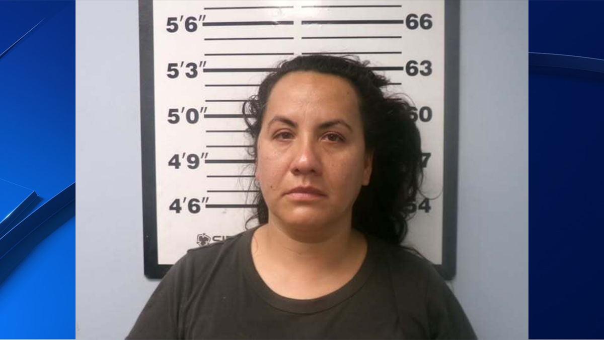 Arrestan a mujer tras presuntamente tornarse agresiva en Puente ...